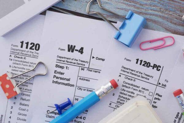 W2 vs W4 (IRS Form): Read the Differences and How to Fill